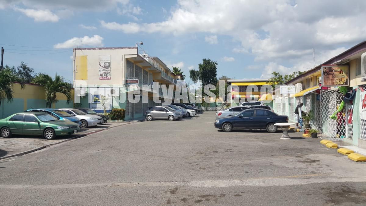 Commercial building For Rent in Molynes Road, Kingston / St. Andrew ...