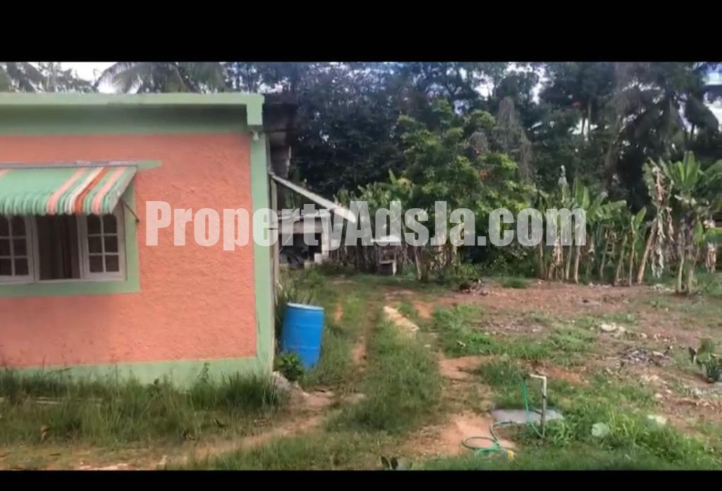 House For Sale in Linstead, St. Catherine Jamaica | PropertyAdsJa.com