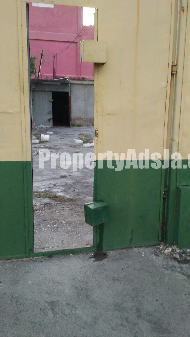 Commercial building For Sale in Kingston 10, Kingston / St. Andrew ...