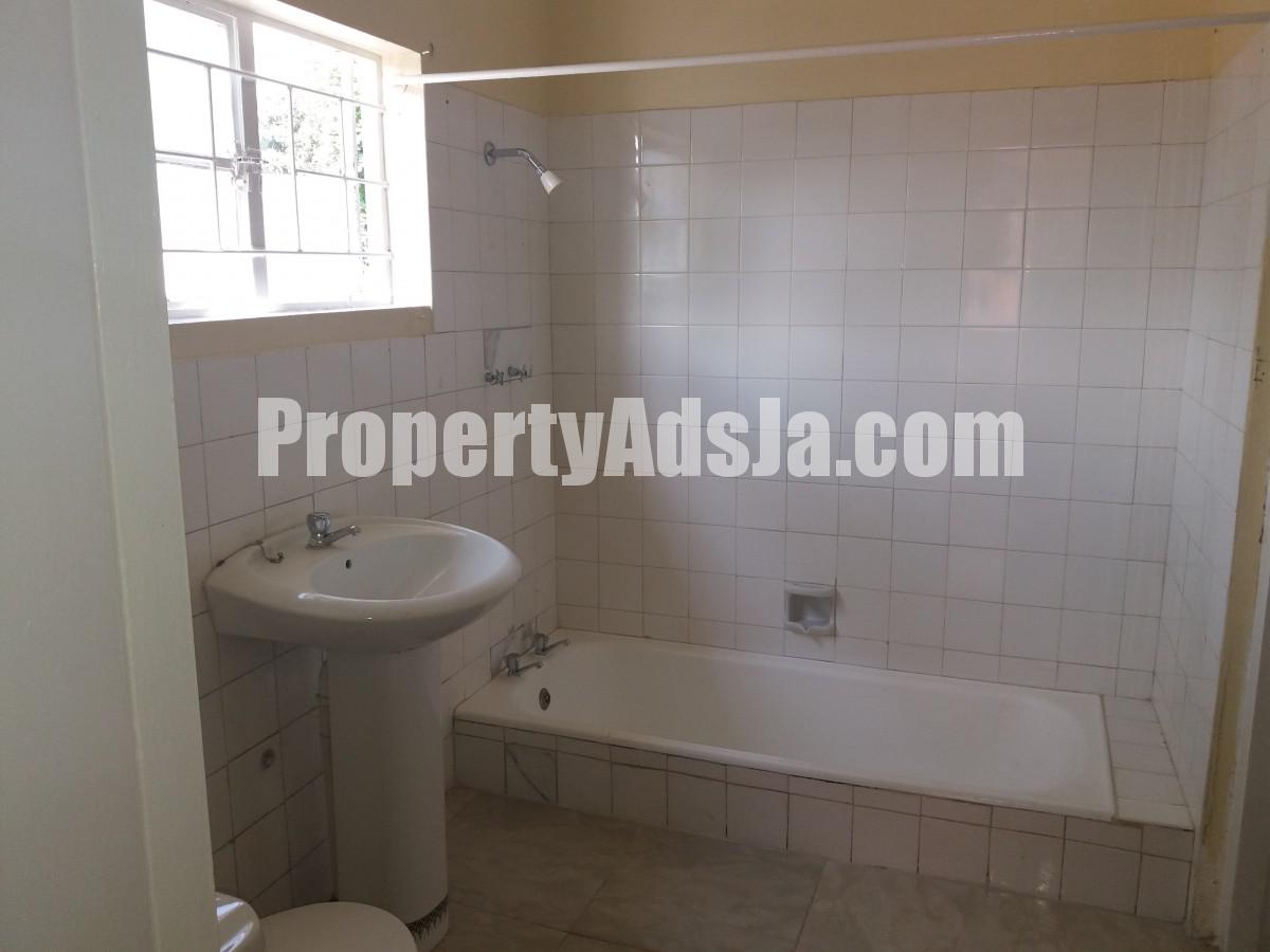 House For Rent in Reds Hills Road, Kingston / St. Andrew Jamaica ...