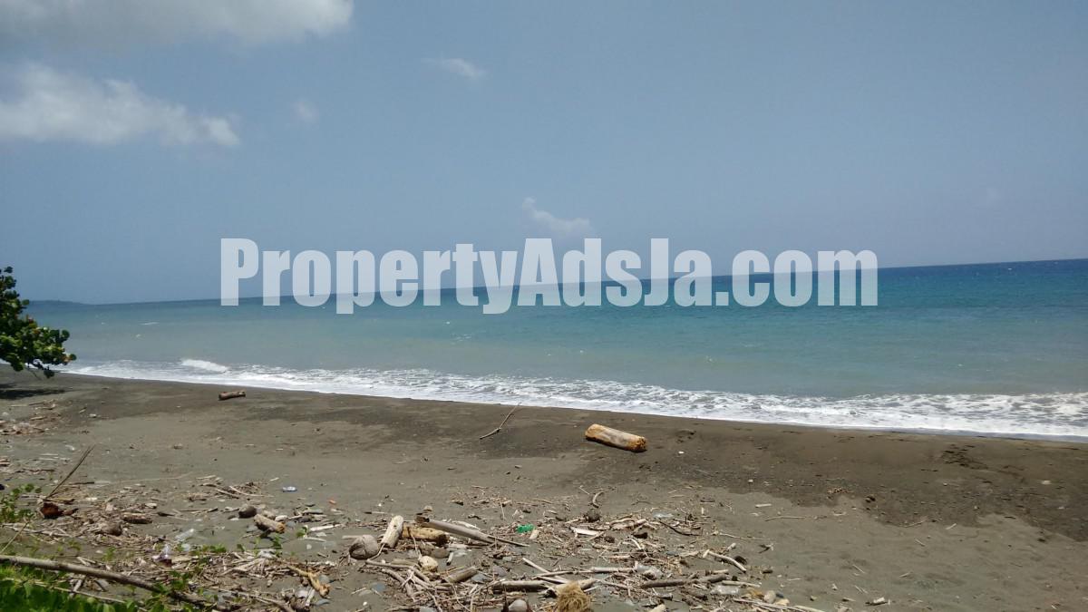 Residential lot For Sale in Hope Bay, Portland Jamaica | PropertyAdsJa.com