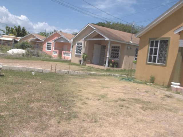 House For Sale in Magil Palms, St. Catherine Jamaica | PropertyAdsJa.com