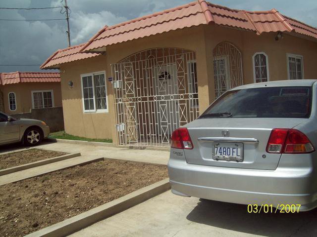 House For Sale in Morris Meadows, St. Catherine Jamaica | PropertyAdsJa.com