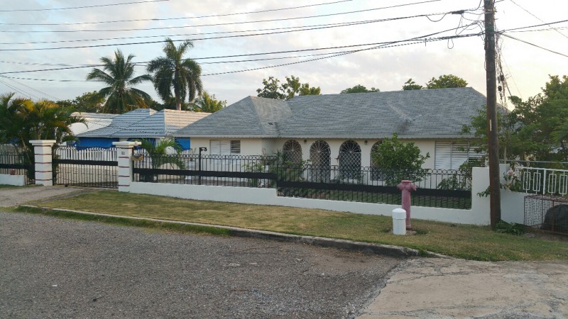House For Sale in Norbrook Acres Dr Kgn8, Kingston / St. Andrew Jamaica ...