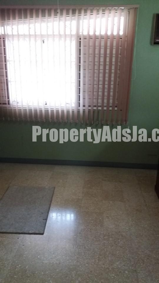 Commercial building For Sale in Kingston, Kingston / St. Andrew Jamaica ...