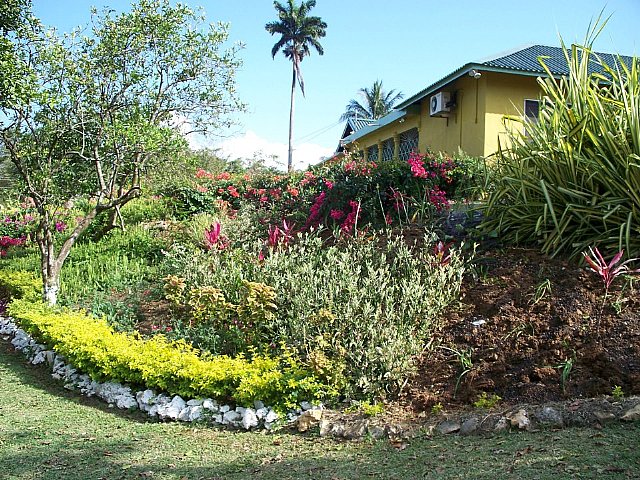House For Rent in Ewarton, St. Catherine Jamaica | PropertyAdsJa.com