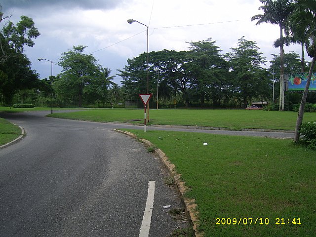 Commercial building For Sale in Bog Walk, St. Catherine Jamaica ...