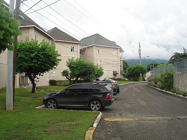 Apartment For Rent in Off Constant Spring Rd, Kingston / St. Andrew ...