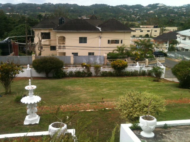House For Rent in Brumalia, Manchester Jamaica | PropertyAdsJa.com