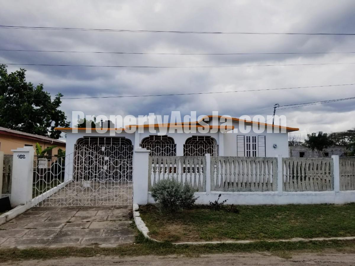 House For Sale in Willowdene, St. Catherine Jamaica | PropertyAdsJa.com
