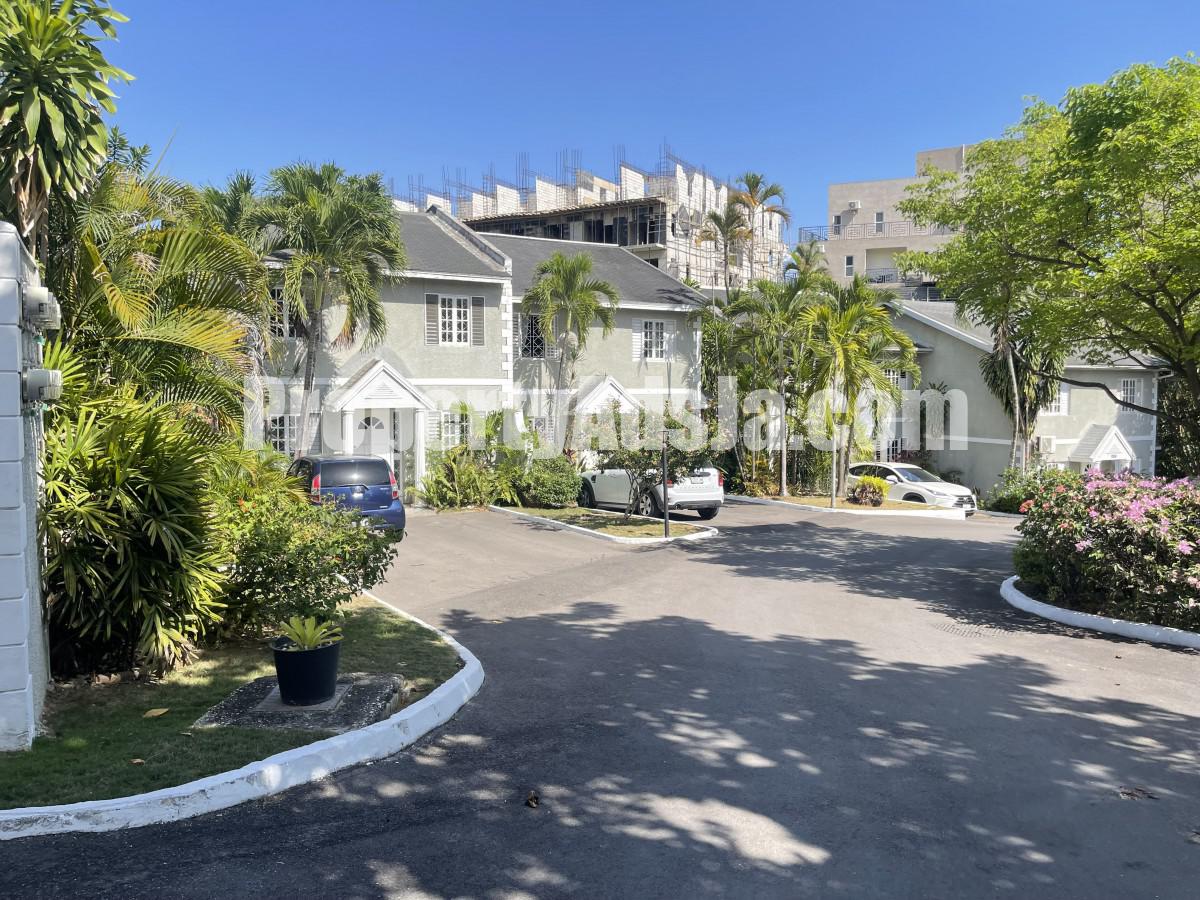 Flat For Rent in Graham Heights, Kingston / St. Andrew Jamaica ...
