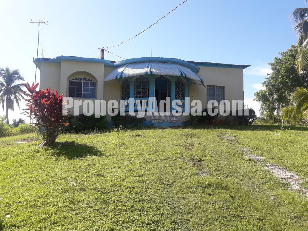 House For Sale in Salt spring, Hanover Jamaica | PropertyAdsJa.com
