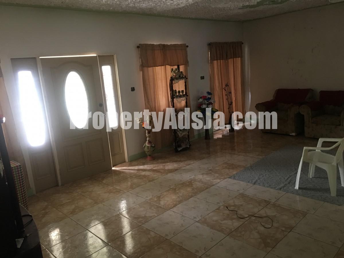 House For Sale in Lluidas vale district, St. Catherine Jamaica ...