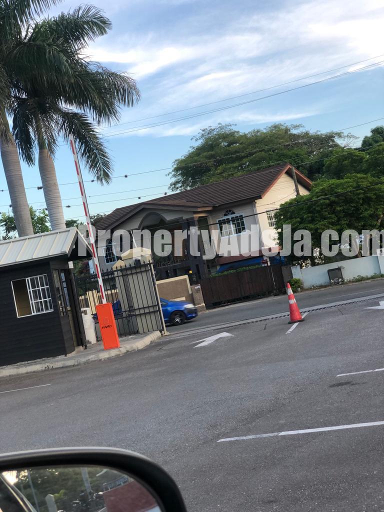 Apartment For Rent in Constant Spring Road Kingston 8, Kingston / St ...