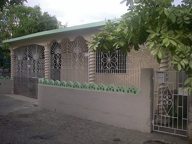 House For Sale in Braeton Phase 2, St. Catherine Jamaica ...
