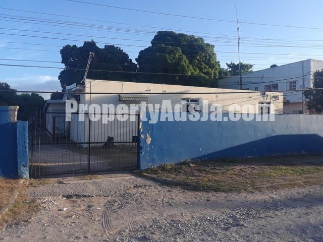 Commercial building For Sale in Kingston 10, Kingston / St. Andrew ...