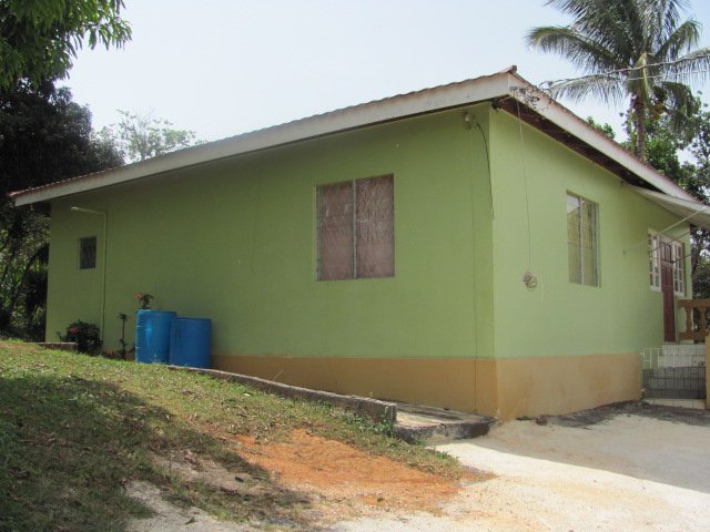 House For Sale in Brumalia, Manchester Jamaica | PropertyAdsJa.com