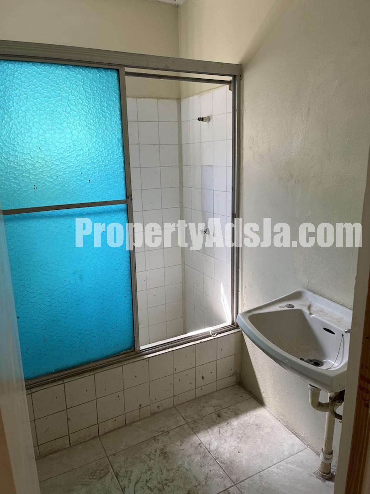 House For Sale in Nannyville, Kingston / St. Andrew Jamaica | PropertyAdsJa.com