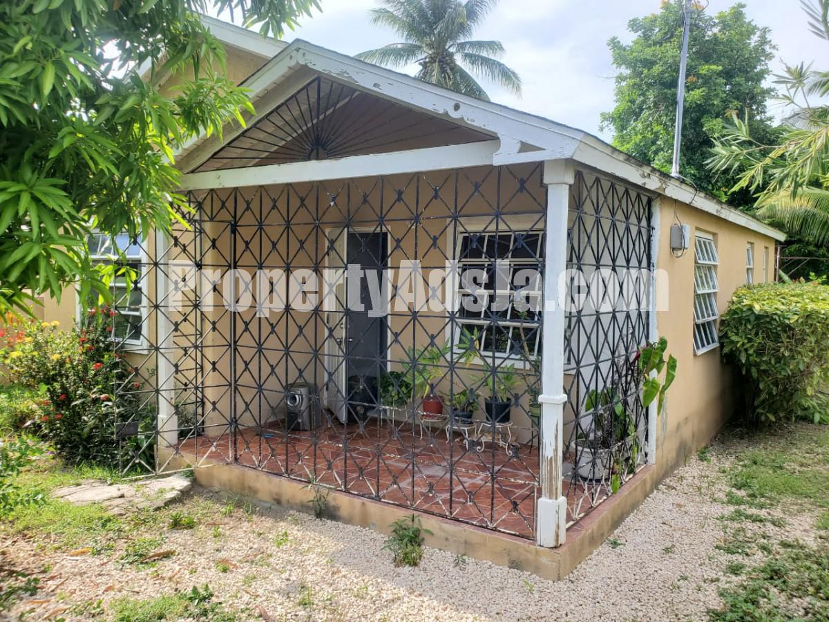 House For Sale in Magil Palm, St. Catherine Jamaica | PropertyAdsJa.com