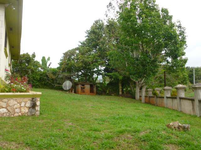 House For Sale in Brumalia Gardens, Manchester Jamaica | PropertyAdsJa.com