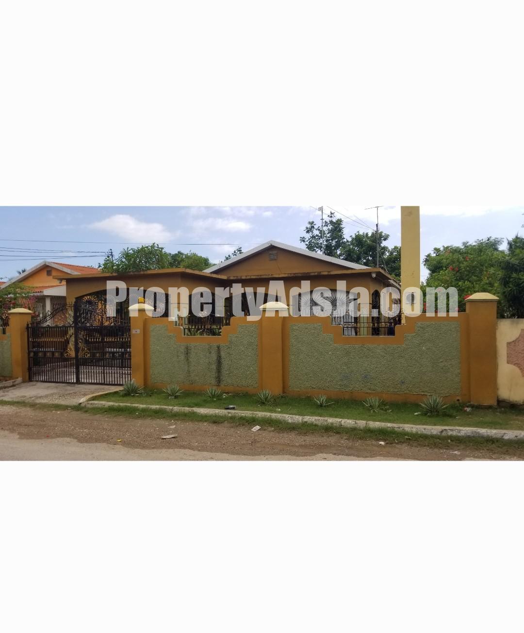 House For Sale in ANGELS ESTATE SPANISH TOWN, St. Catherine Jamaica ...