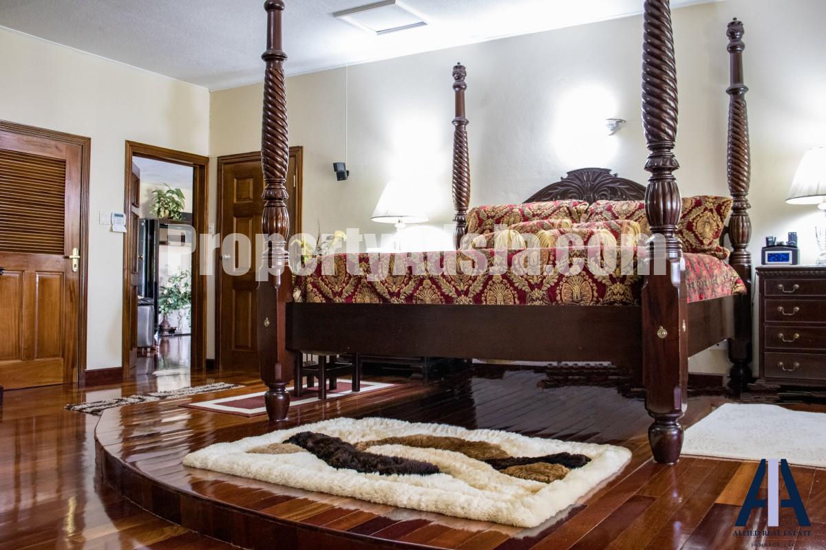 House For Sale in Mount Nelson, Manchester Jamaica | PropertyAdsJa.com