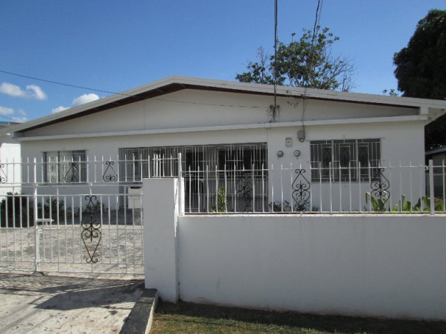 House For Sale in Constant Spring, Kingston / St. Andrew Jamaica ...