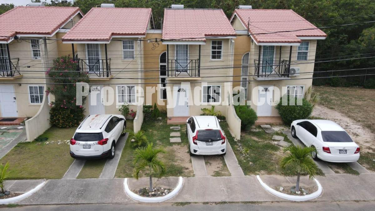 Townhouse For Sale in PORTMORE COUNTRY CLUB, St. Catherine Jamaica ...
