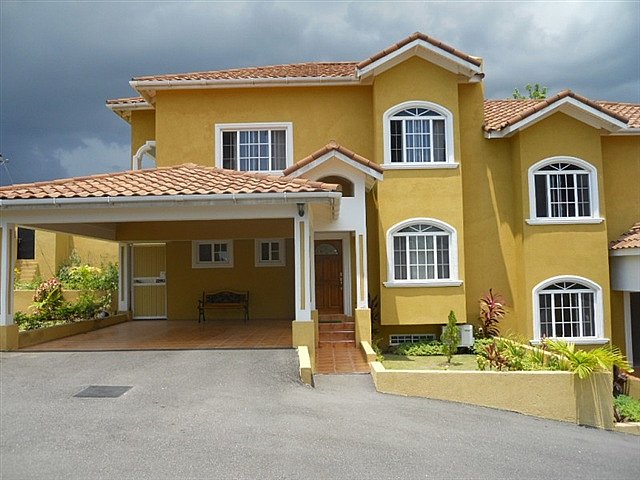 Townhouse For Rent in Graham Heights Kingston 8, Kingston / St. Andrew ...