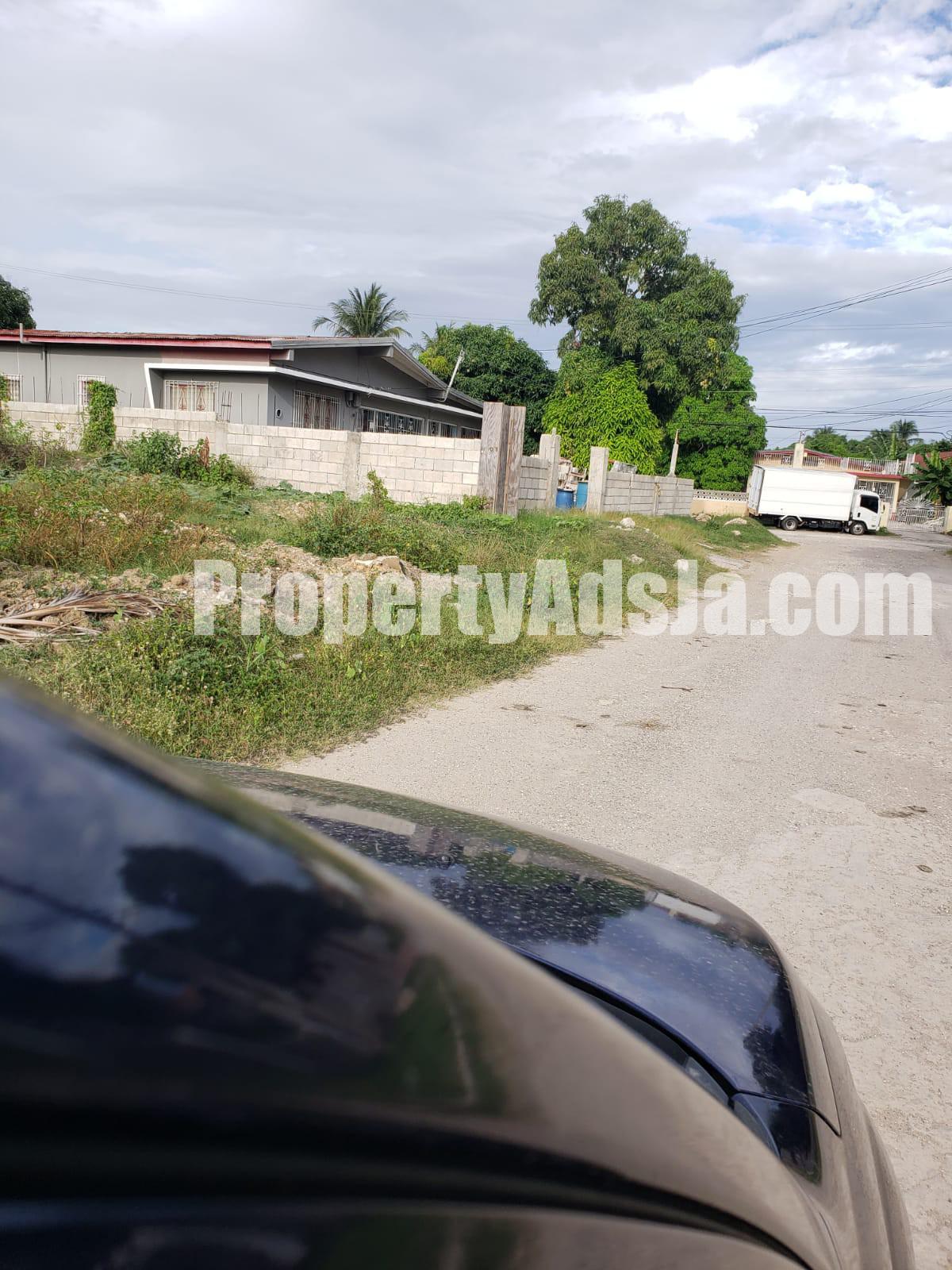 House For Sale in Willowdene Estate, St. Catherine Jamaica ...