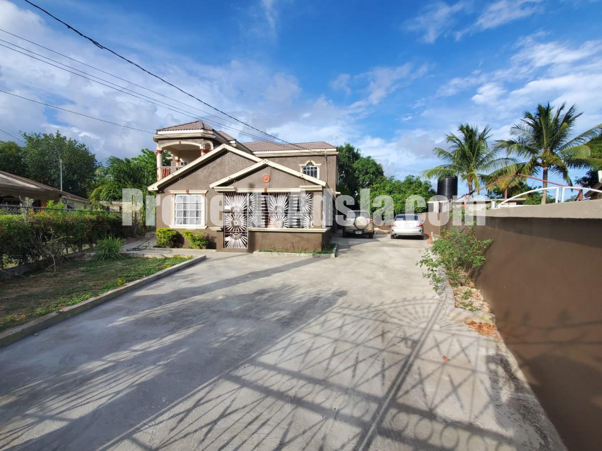 House For Sale in Magil Palms, St. Catherine Jamaica | PropertyAdsJa.com