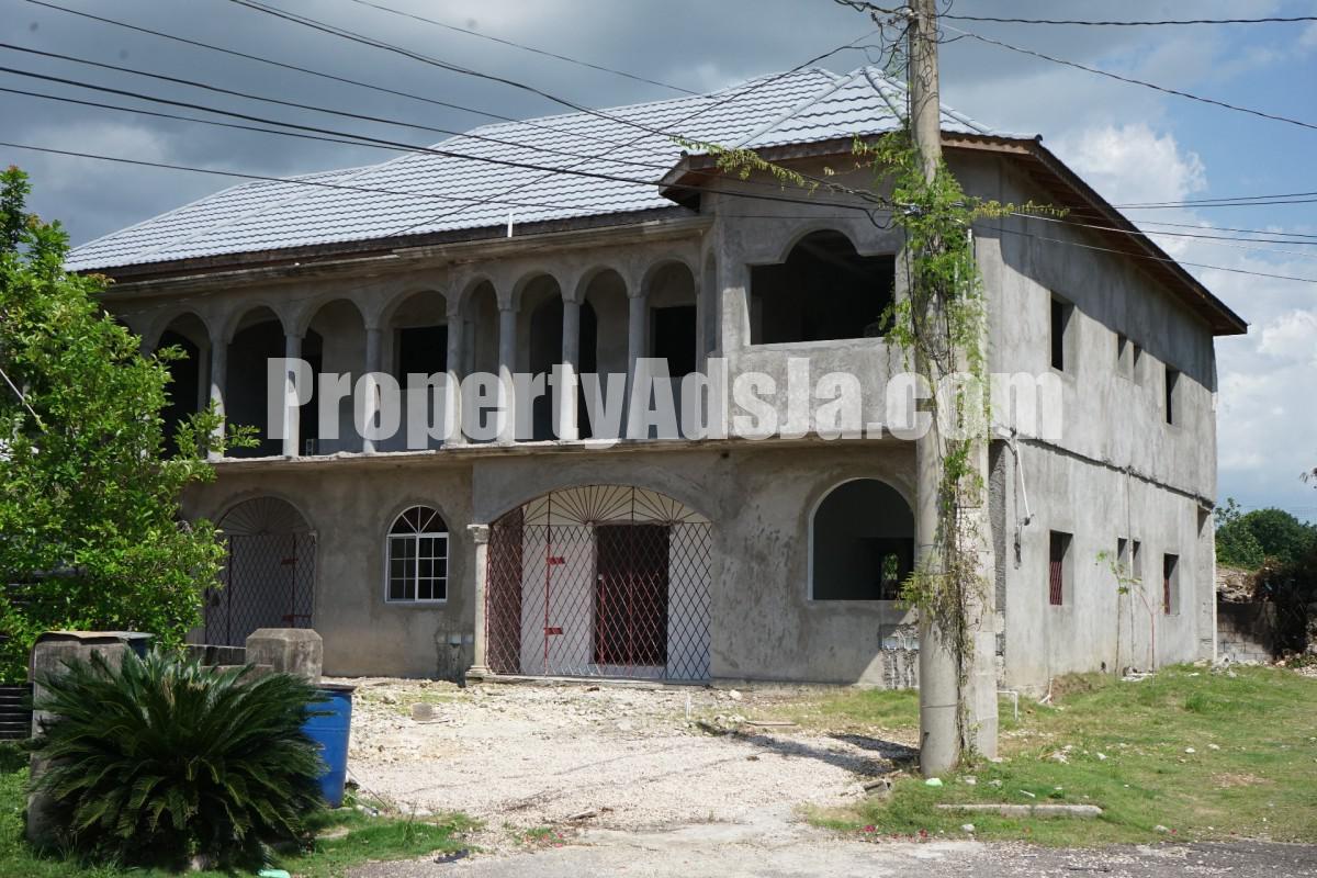 Apartment For Sale in Santa Cruz, St. Elizabeth Jamaica | PropertyAdsJa.com