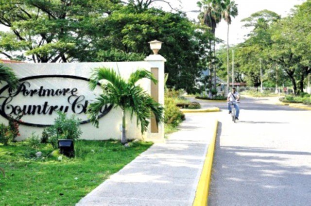 House For Rent in Portmore Country Club, St. Catherine Jamaica ...