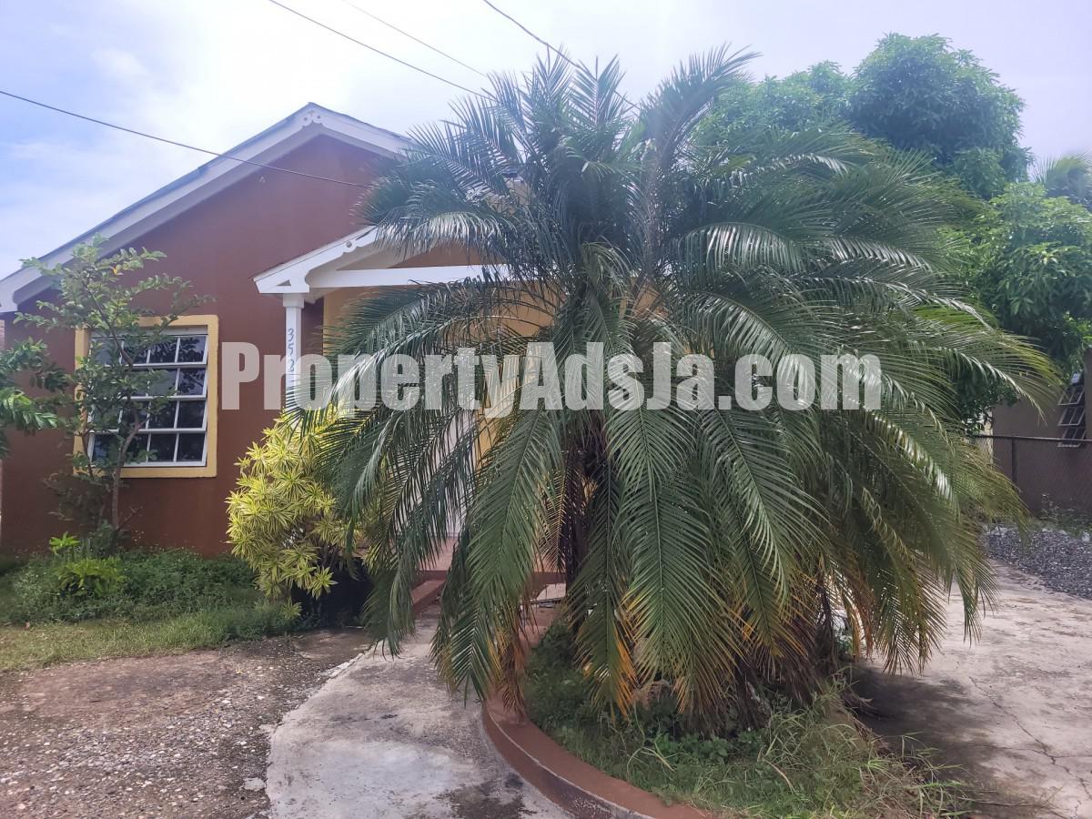 House For Rent in Magil Palms, St. Catherine Jamaica | PropertyAdsJa.com