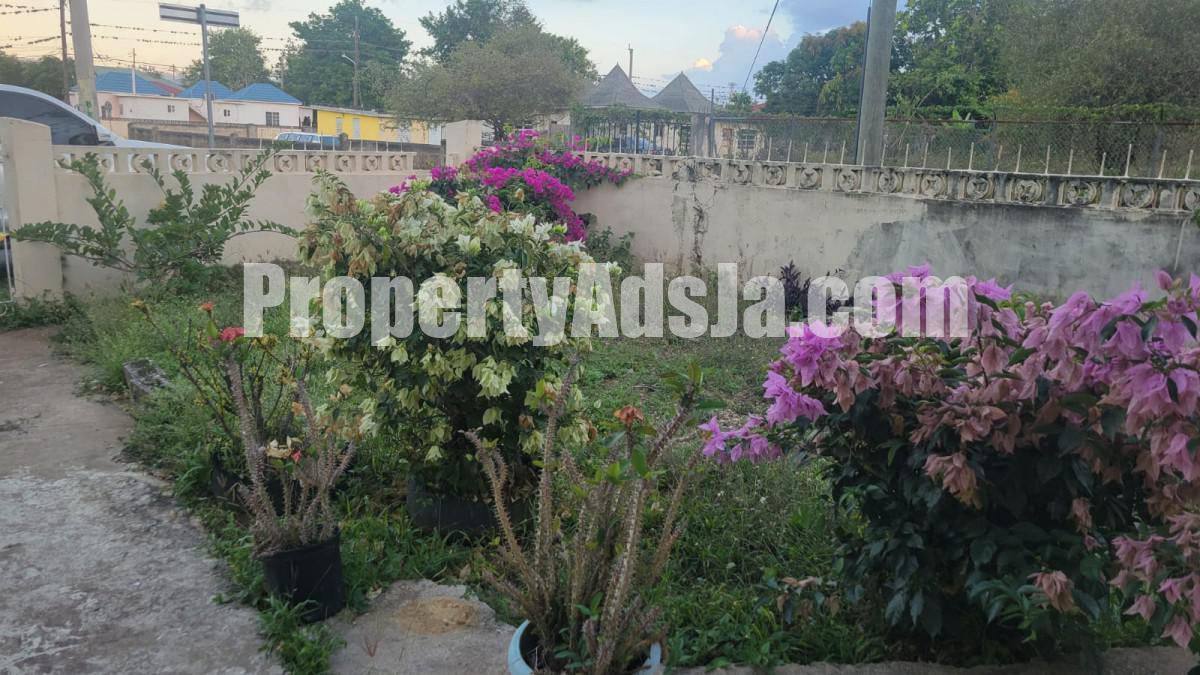 House For Sale in Lower Works, St. Elizabeth Jamaica | PropertyAdsJa.com