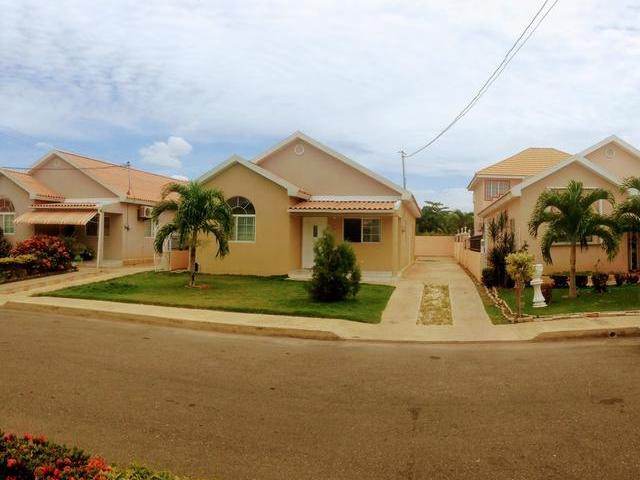 House For Sale in Greater Portmore, St. Catherine Jamaica ...