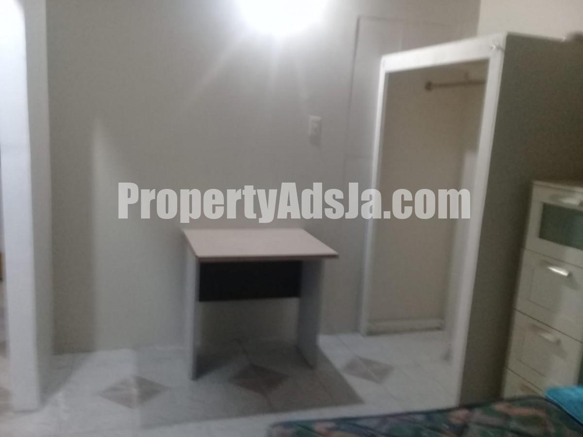 Flat For Rent in Hope Road, Kingston / St. Andrew Jamaica | PropertyAdsJa.com