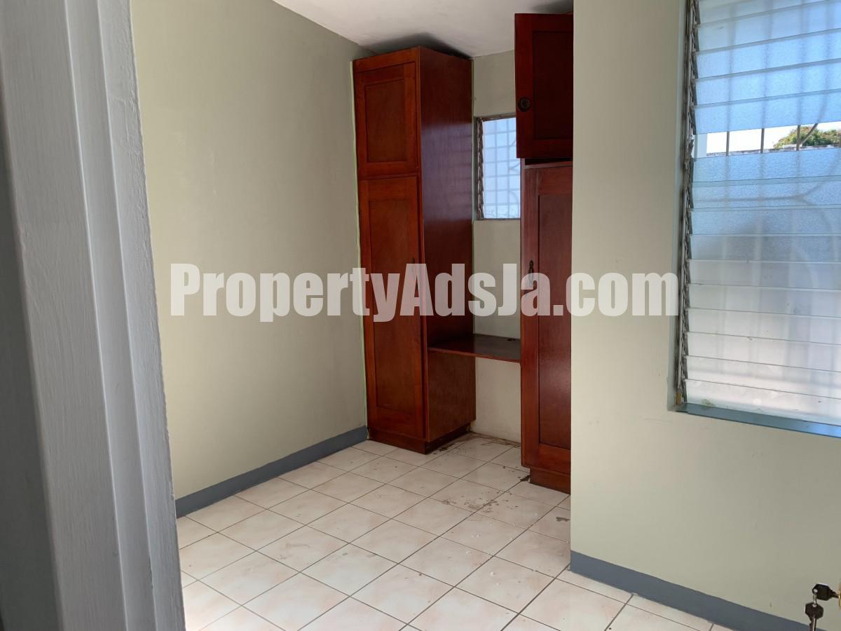 Townhouse For Rent in Constant Spring Road, Kingston / St. Andrew ...