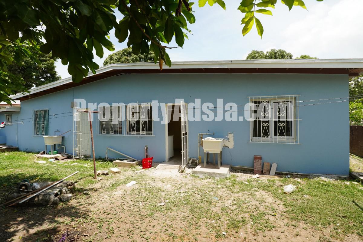 House For Rent in Leiba Gardens, St. Catherine Jamaica | PropertyAdsJa.com