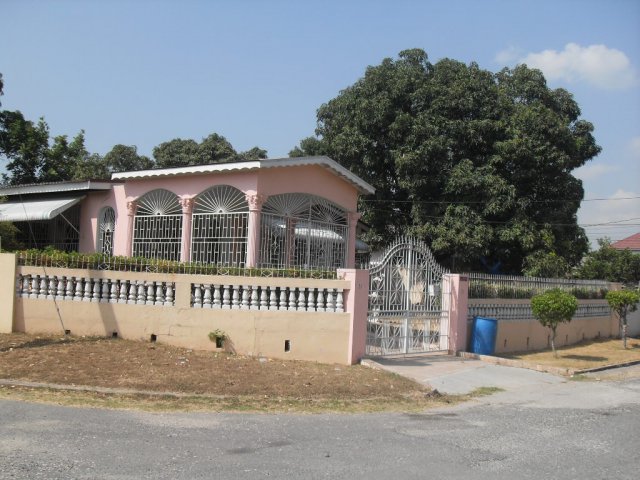 House For Sale in Patrick City, Kingston / St. Andrew Jamaica ...