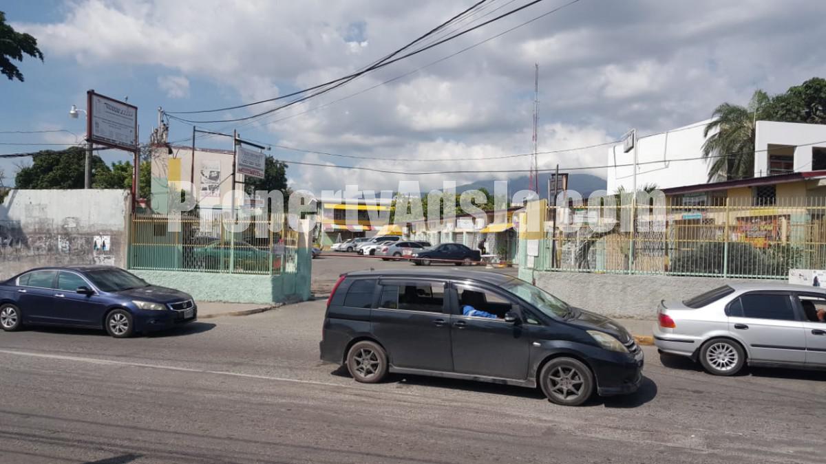 Commercial building For Rent in Molynes Road, Kingston / St. Andrew ...