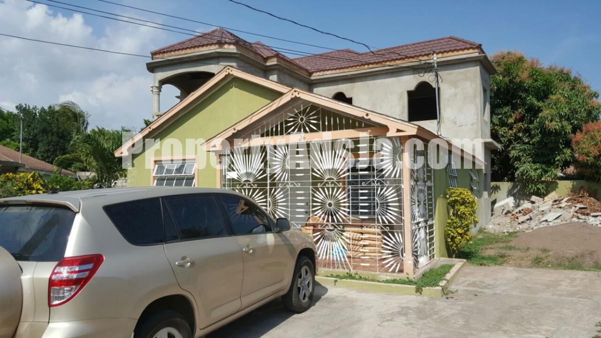 House For Sale in Magil Palms, St. Catherine Jamaica | PropertyAdsJa.com