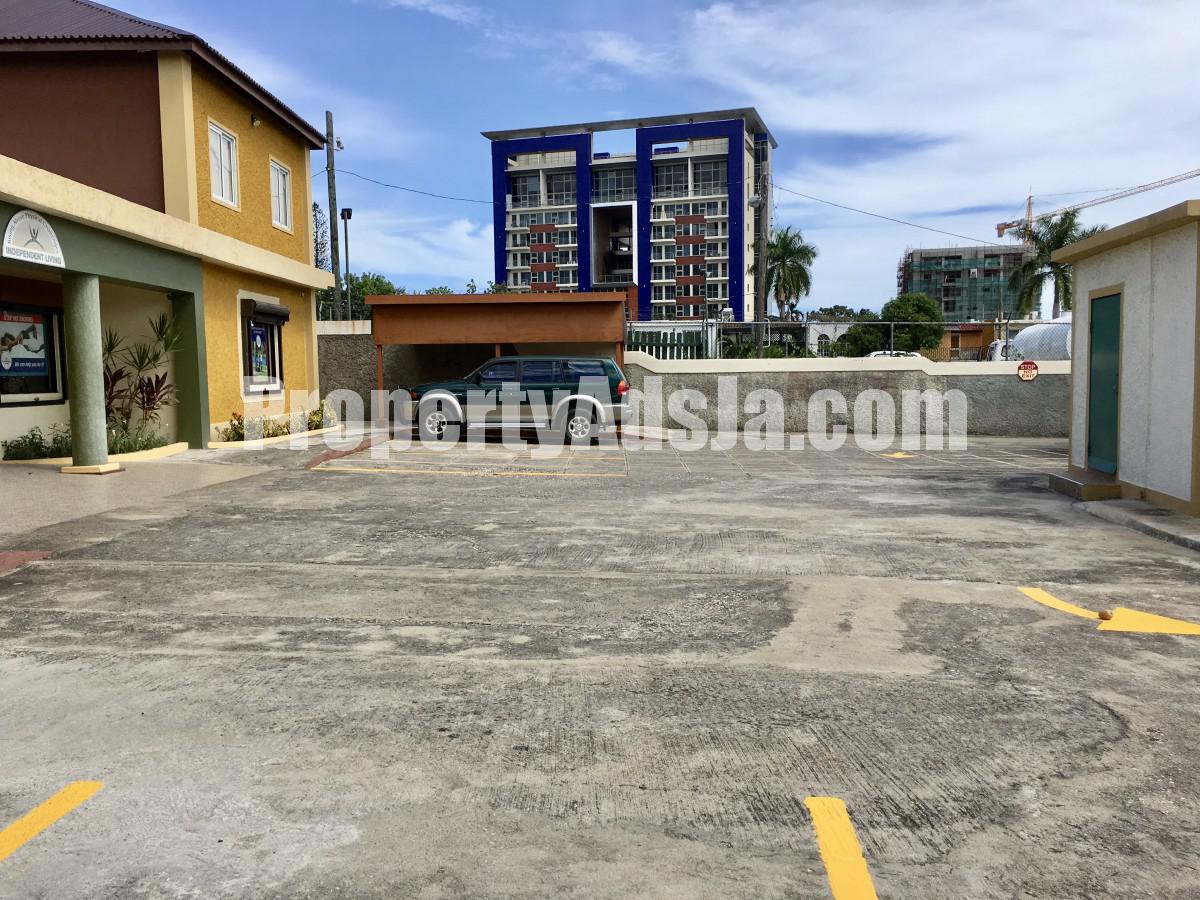 Commercial building For Rent in Kingston 10, Kingston / St. Andrew ...
