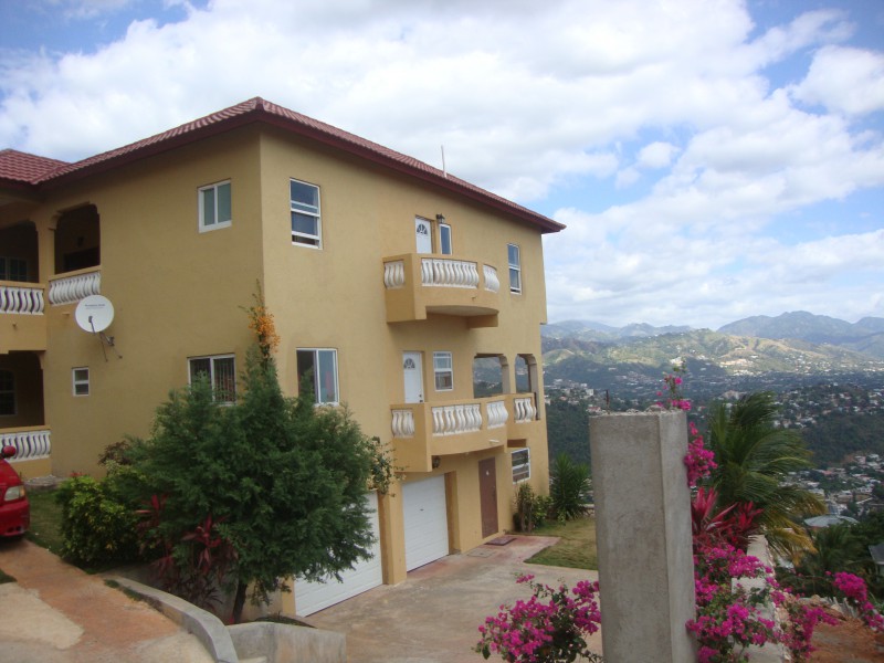 House For Rent in Kgn 19, Kingston / St. Andrew Jamaica | PropertyAdsJa.com