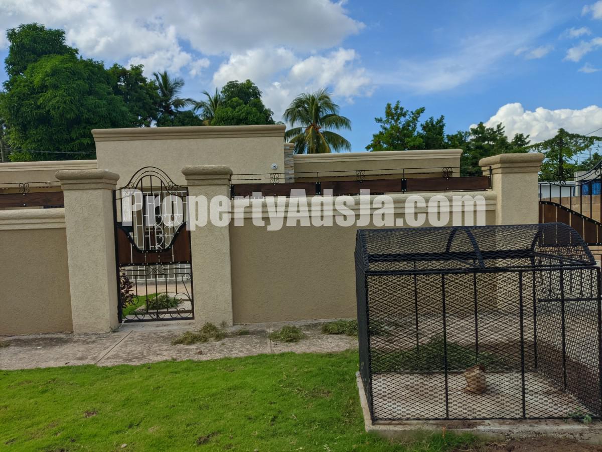 House For Rent in Kingston 6, Kingston / St. Andrew Jamaica ...