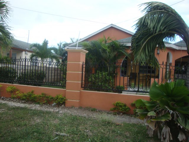 House For Sale in White Water Meadows, St. Catherine Jamaica ...