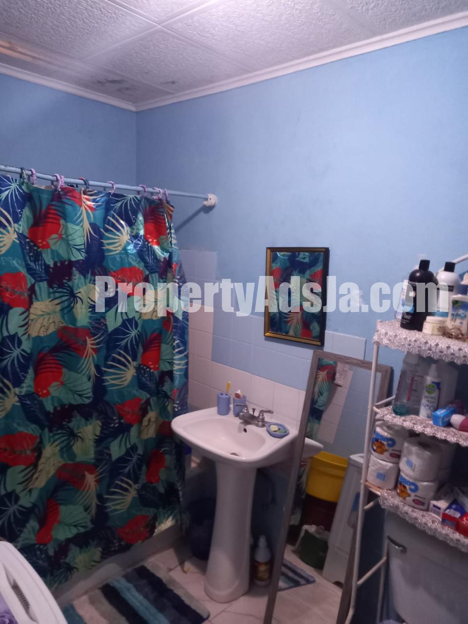 House For Sale in Linstead, St. Catherine Jamaica | PropertyAdsJa.com