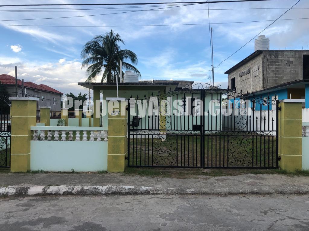 House For Sale in Eltham Acres, St. Catherine Jamaica | PropertyAdsJa.com