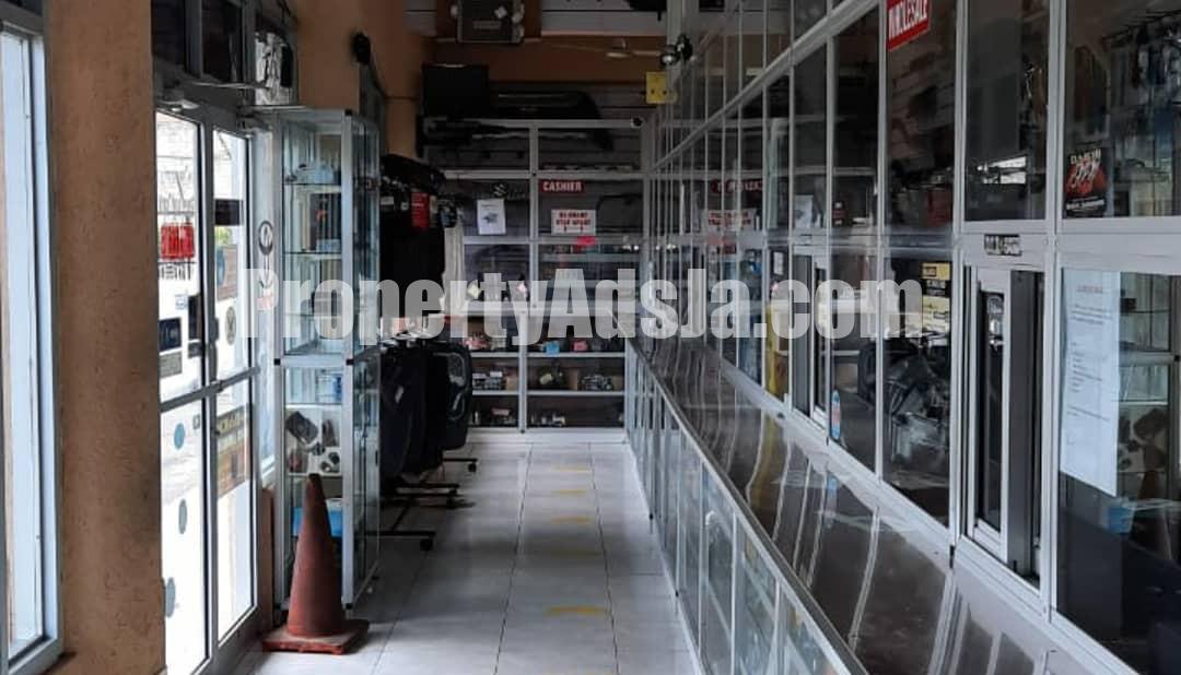 Commercial building For Sale in Kingston 10, Kingston / St. Andrew ...