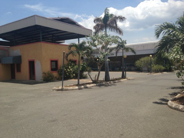 Commercial building For Sale in Kingston 10, Kingston / St. Andrew ...